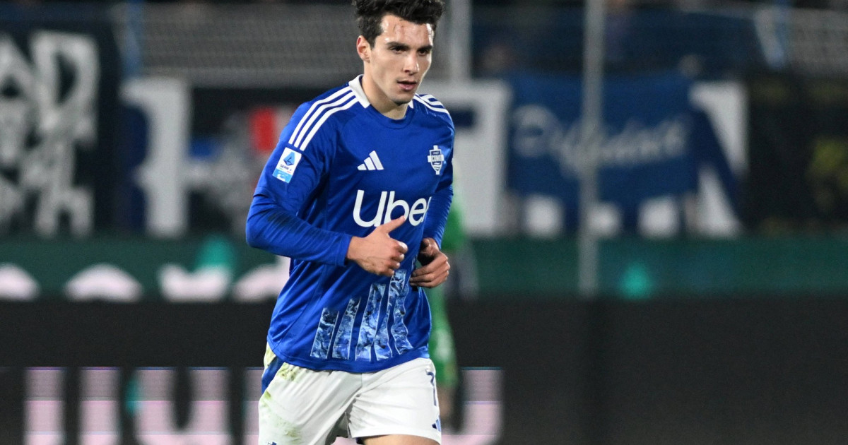 Δεν σταματάει να αποθεώνει Δουβίκα ο Φάμπρεγκας - «Τον αποκτήσαμε γιατί ...