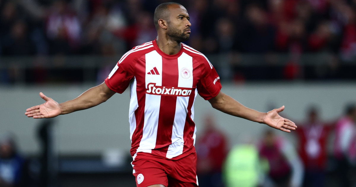 Στο top 30 των σκόρερ του Ολυμπιακού ο Ελ Καμπί